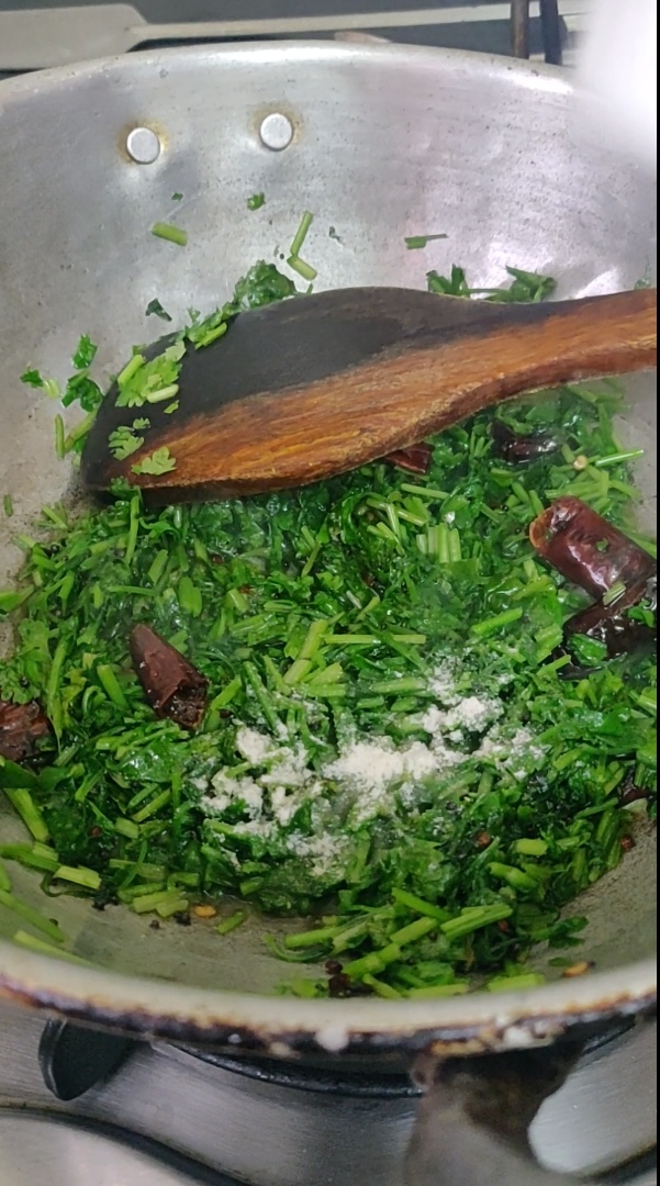 Kothumalli Kozhambhu or Coriander Curry Authentic Recipe - Realbharat