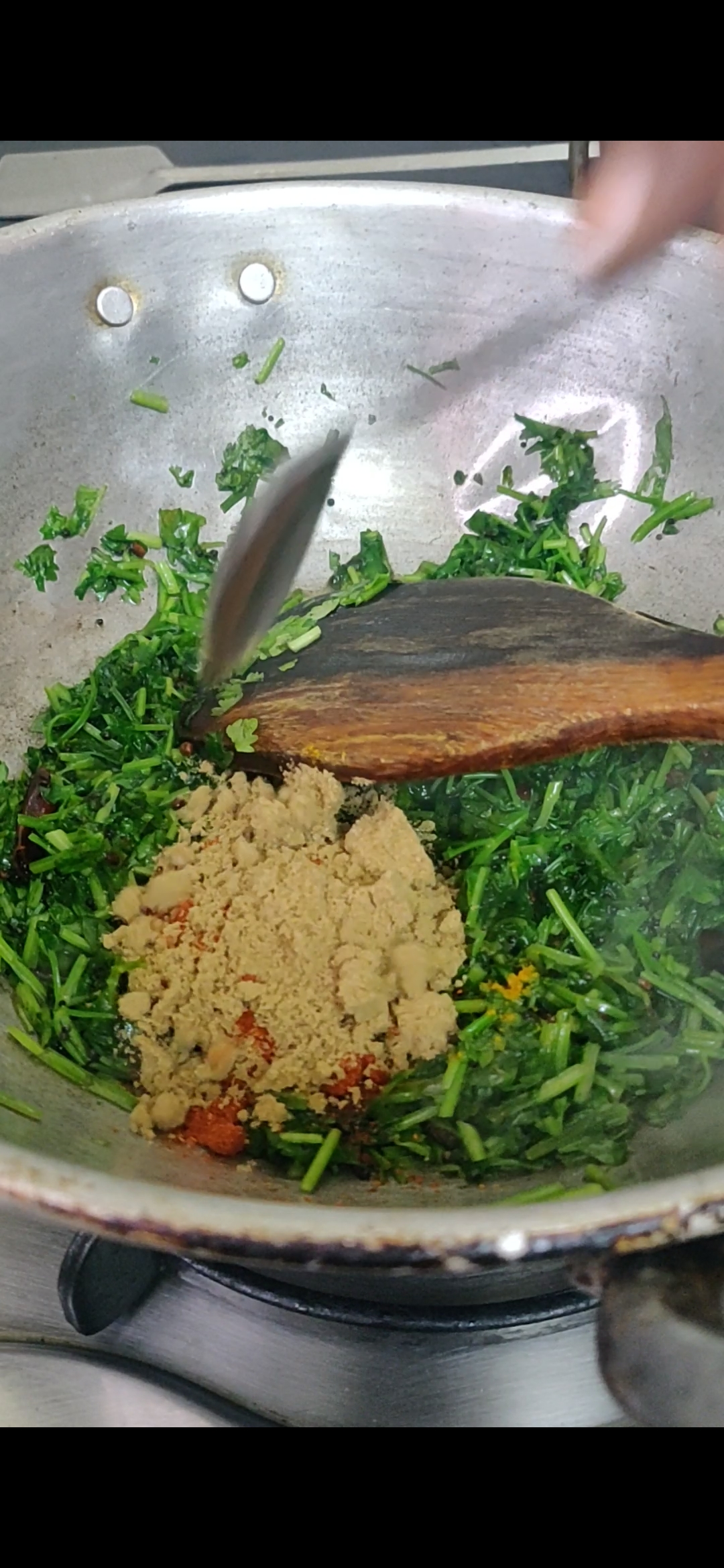 Kothumalli Kozhambhu or Coriander Curry Authentic Recipe - Realbharat